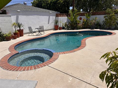 Tropical Poolside California Casita Near Hospital