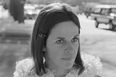 Claudine Longet Actress And Singer Who Fatally Shot Her Olympic Skier Husband Dies At 84 Aol