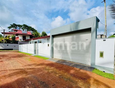 Brand New Single Story House For Sale In Gampaha Ikman