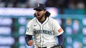 Seattle Mariners Announce Muñoz Garver Contract Decisions