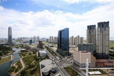 포스코 이앤씨 송도 공사비 증액 요구로 지역사회 반발