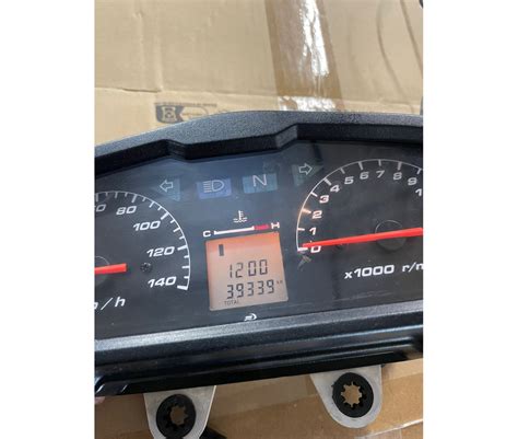 HONDA XLV VARADERO TABLEAU DE BORD COMPTEUR TYPE JC