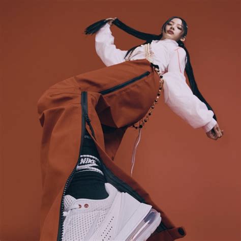 나이키 에어맥스 펄스 뉴진스 착용 발편한 운동화 신상 정보 네이버 블로그