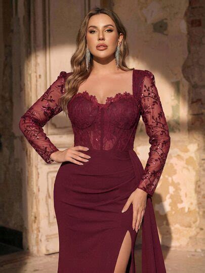 Glamrae Plus Size Elegant Luxurious Burgundy Elastic Lace Tube
