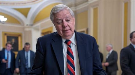 Lindsey Graham Tells Pope Leo Xiv Hes Got This All Wrong On Iran War