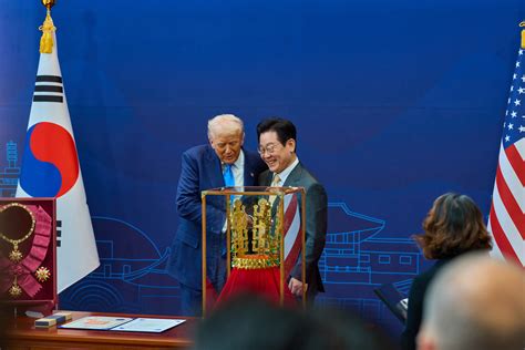 트럼프 금관·대훈장 에어포스원 직접 싣고 가겠다” 한국에 직접 요청 경주 Apec