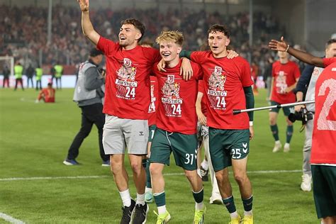 Graf Bauer Und Meyer Verlassen Den Ssv Jahn Fupa