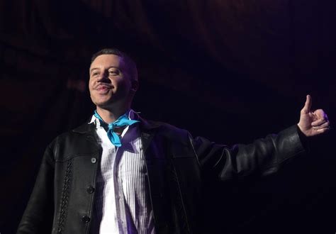 Macklemore Says Robert Kraft Got Him Kicked Off Ed Sheeran Tour