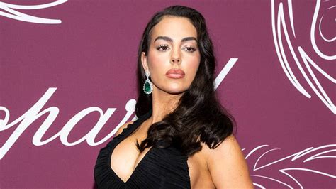 Cristiano Ronaldos Fiancée Georgina Rodriguez Sends Powerful Message