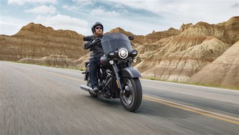 Harley Davidson Deadwood Unveiled Specs
