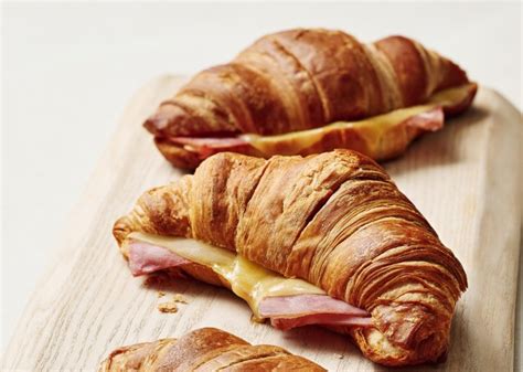 Tesco Just Launched A Brand New Breakfast Meal Deal With Hot Food