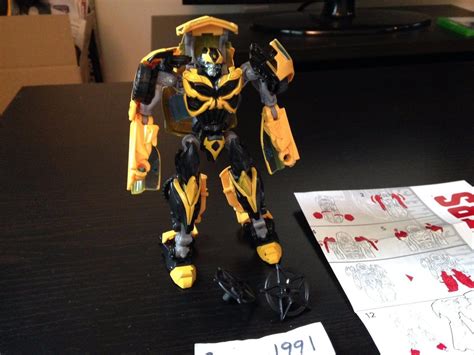 Transformers Age Of Extinction Deluxe Bumblebee 100 Complete Hasbro
