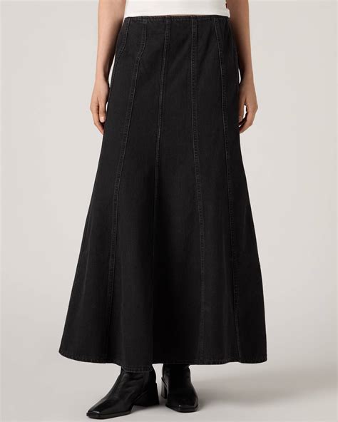 Seamed Flare Skirt Black Levis® Hu