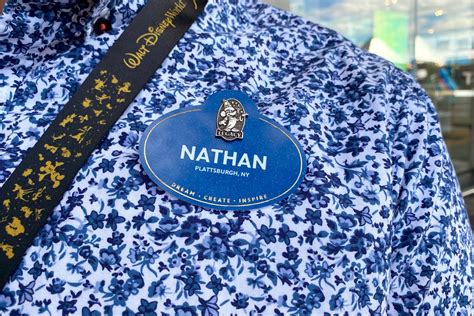 This Is What Disneys Blue Name Tag Really Means