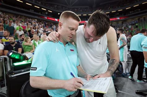 Dallas Mavericks Zapušča še Pomočnik Sean Sweeney