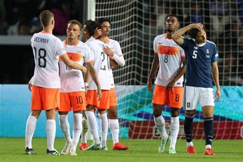 Les Pays Bas De Xavi Arrachent Le Nul En Grèce Et Restent Invaincus