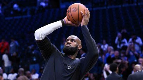 76ers News Watch Lebron James Still Look Great As He Scores First