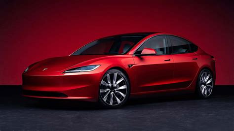 Tesla To Unveil Long Delayed Roadster On October 1 With Spacex