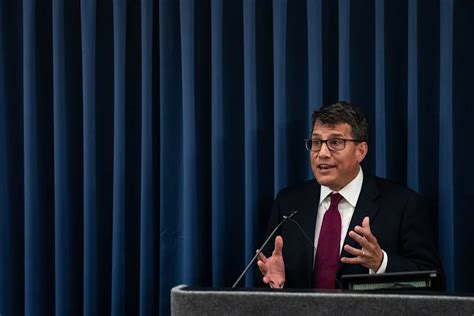 One Of The Fbis Highest Priorities Election Threats Wont Be