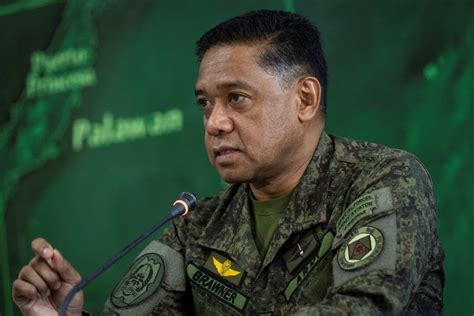 Philippines Trung Quốc Vô Nhân đạo Khi Ngăn Manila Chuyển Binh Sĩ Bị