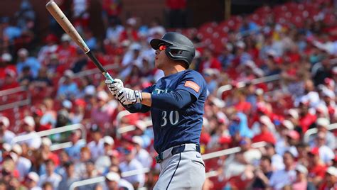 Seattle Mariners Refsnyder Returns With Tweaks At Plate Seattle Sports