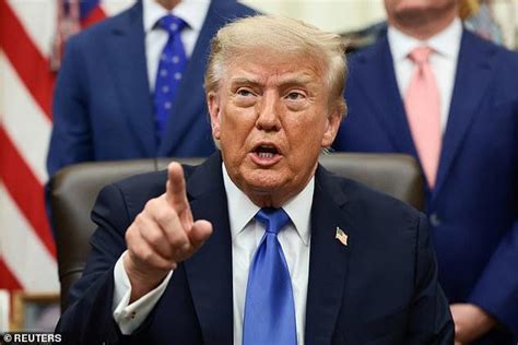 Trumps New Uniforms For Space Force Bears Uncanny Resemblance To The Bad Guys From Star Wars