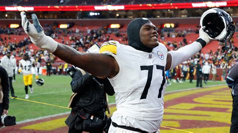 Steelers Ot Broderick Jones In Spotlight After 2024 Struggles And