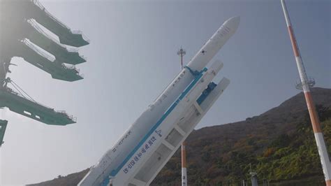 하늘 향해 우뚝 선 누리호 이 시각 고흥 나로우주센터