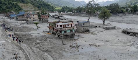 Imágenes De La Avalancha De Lodo En Nepal Confirmado