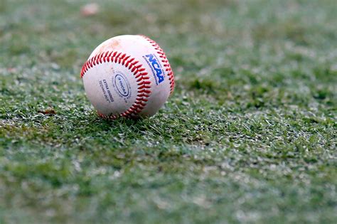 Ucla Earns No 1 Seed For Ncaa Baseball Tournament Ahead Of Offensive