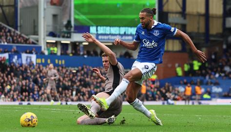 Van De Ven Becomes Fastest Premier League Player