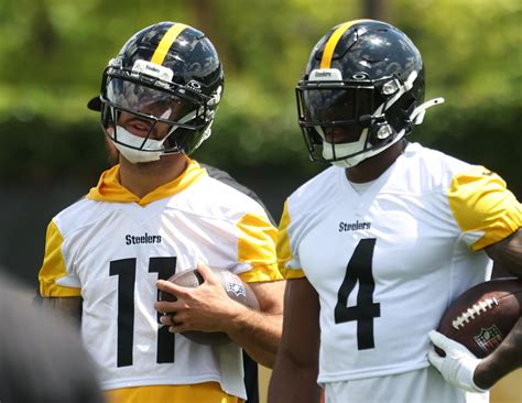 Steelers Training Camp Updated 90 Man Roster By Position Yahoo Sports