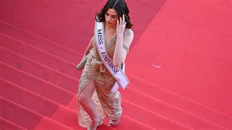 Fátima Bosch Llega Con Un Vestido Dorado Al Festival De Cannes 2026 Unotv
