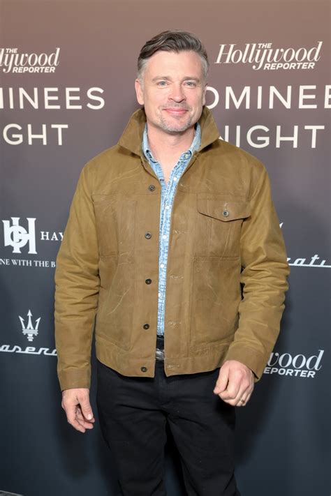 Tom Welling Exposes Himself In New York Skyline Photo