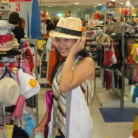Pov Nakahanap Ka Ng Dress Na Mukhang Expensive Pero Hindi Masakit Sa