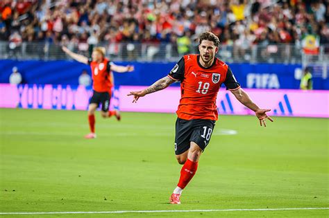 Erster Wm Sieg Seit 36 Jahren Österreich Startet Mit Wichtigem Dreier