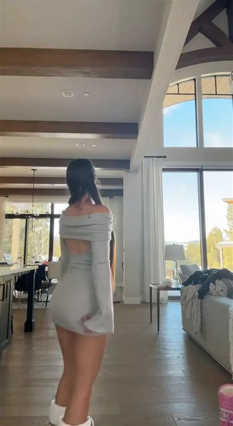 Emarrb Off Shoulder Mini Dress Onlyfans Video Leaked