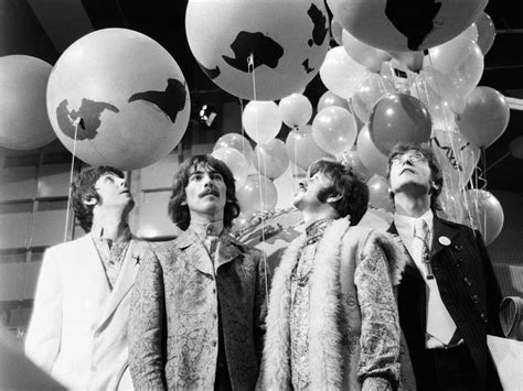 Vintage Photos Show How People Lived Partied And Protested During The Summer Of Love