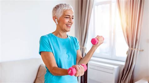 Older Women Who Pass Two Simple Strength Tests May Have A Lower Risk Of
