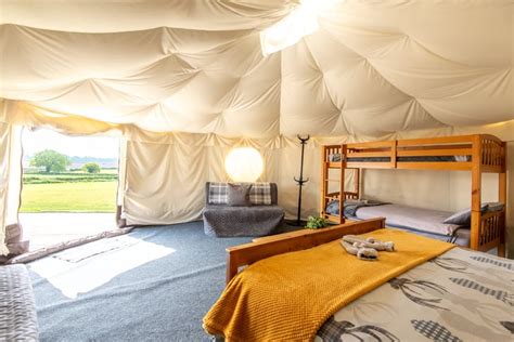 5 Luxury Glamping With Hot Tub And Firepit In Nottinghamshire Wowcher