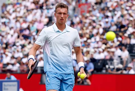 Carlos Alcaraz Vs Roberto Bautista Agut Live Queens Tennis Scores And