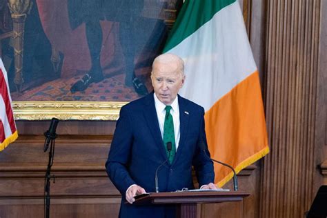 Joe Bidens Irish Roots Explained As Former President Pays Emotional