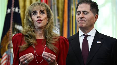 Susan Dell Doneert 625 Miljard Dollar Maar Het Internet Gaat Los Op