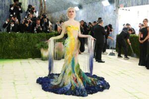 Aos 14 Anos Blue Ivy Estreia No Met Gala Ao Lado De Beyoncé Jornal