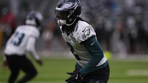 Riq Woolen Leads Eagles Open Practice Standouts