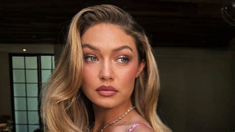 Gigi Hadid Shares First Look At Jaw Dropping 15k Dress For Taylor