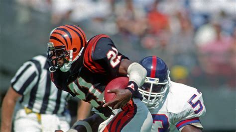 Bengals To Induct James Brooks Bob Trumpy To Ring Of Honor Nbc Sports