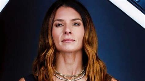 Danica Patrick Gets Attention For Eye Catching Indy 500 Outfit Thats Hard To Miss [photos