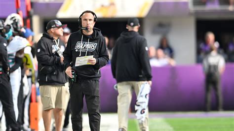 Chris Bell Performance Review For Dolphins Vs Vikings