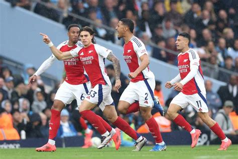 How To Watch Premier League Live Match Fixtures Stats And Title Race